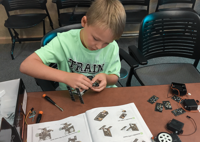 Intro To Robotics And Block Based Coding Unit 1 Roborobo Kit Core Build A Robot